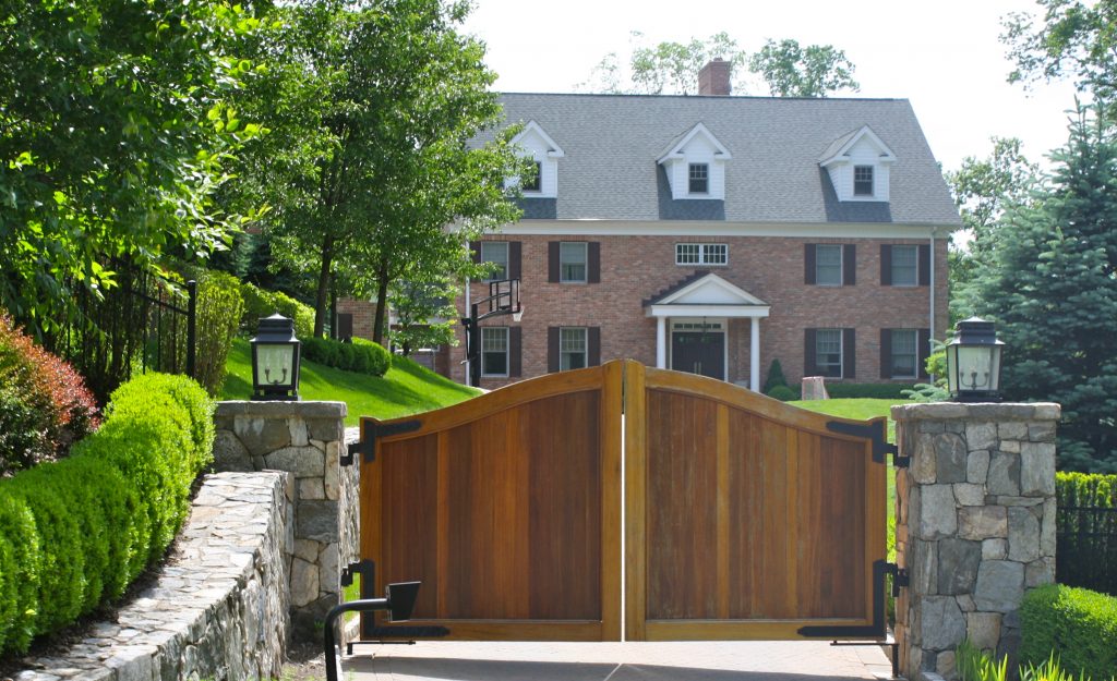 Driveway Entry Gates - Fence Installation | Red Fox Fence, Inc.